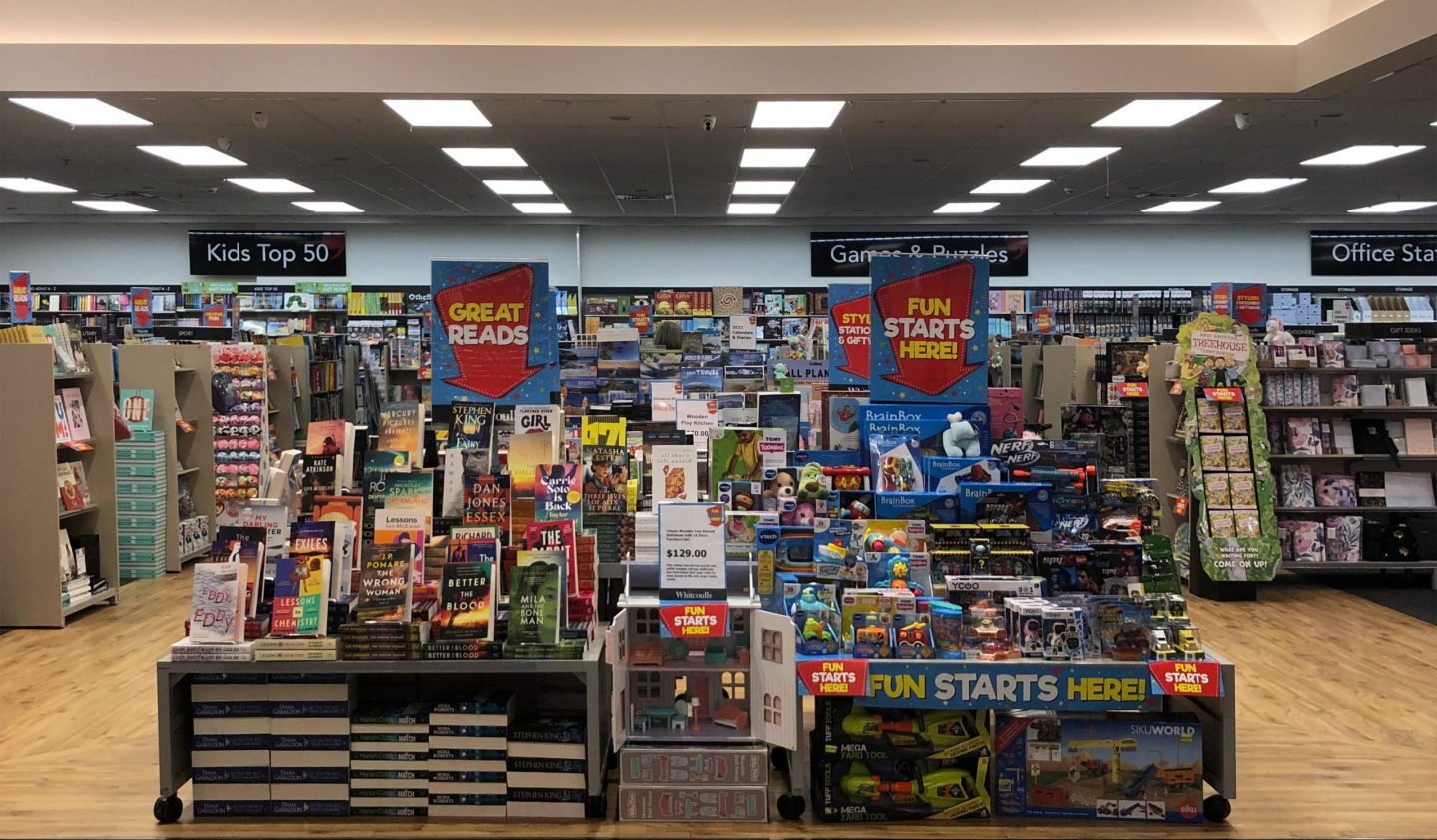 Whitcoulls – Milford Centre