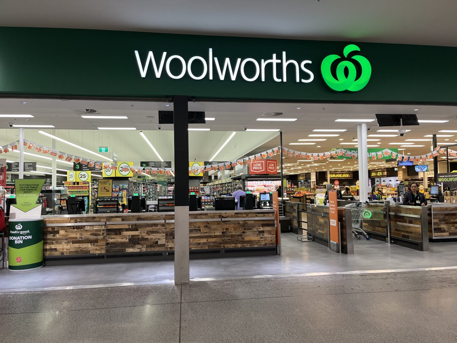 Woolworths – Milford Centre